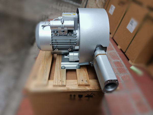 Máy thổi khí con sò Saverti model: SB320-1100S2 - Saverti